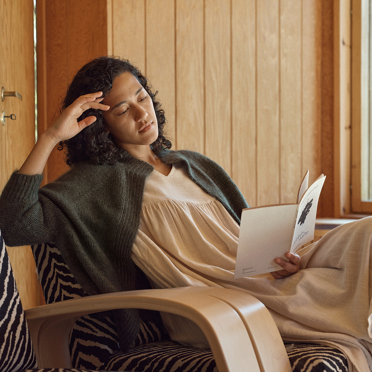 Turtle Dove Cardigan by Melissa Clulow – Sonder Yarn Co.